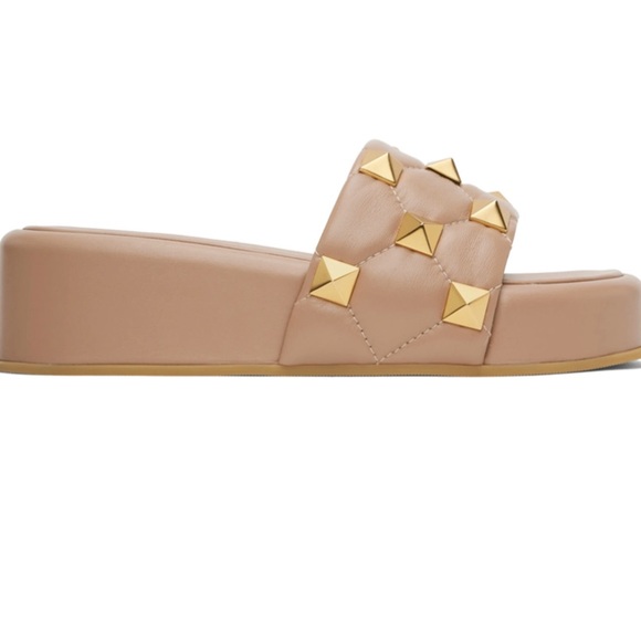 Valentino Garavani | Shoes | Valentino Garavani Roman Stud Platform ...